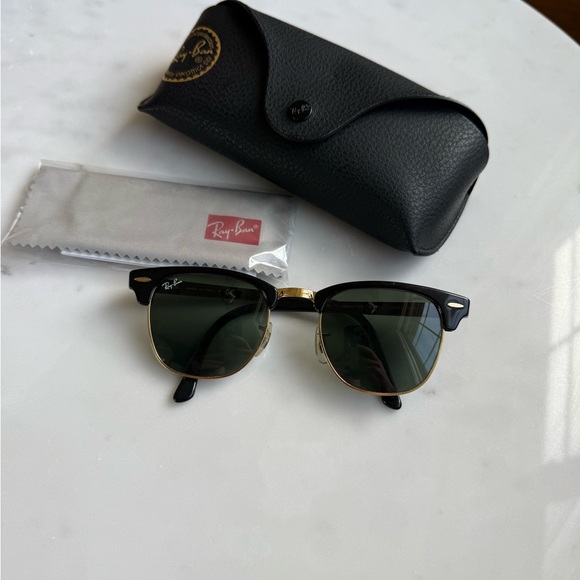 Ray-Ban | Accessories | Rayban Clubmaster Classic | Poshmark
